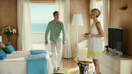 Thomas Cook brand campaign highlights holiday and booking options