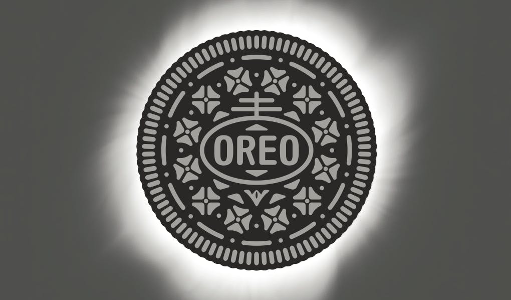 Oreo creates its own outdoor total eclipse
